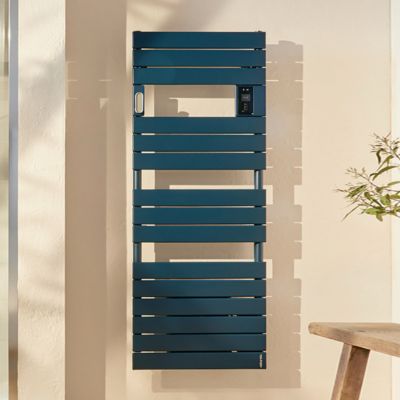 862777 - Sèche-serviettes électrique Adélis sans soufflerie bleu ...