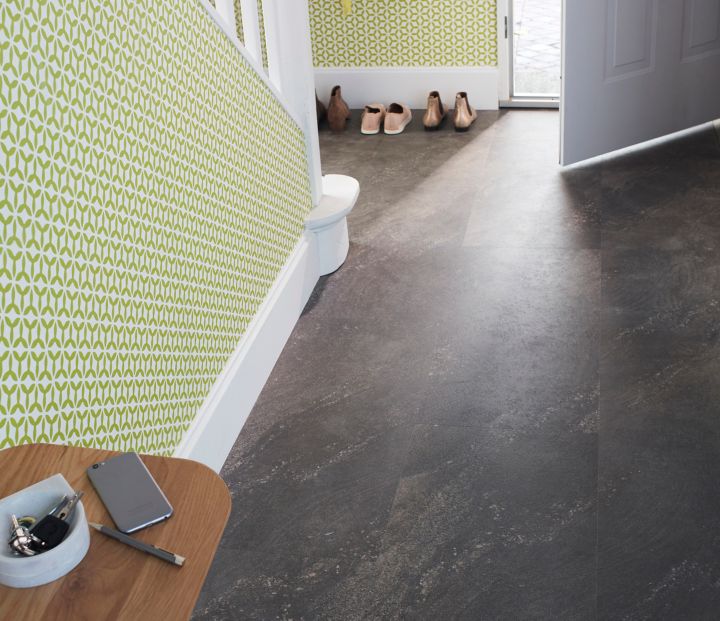 Préparer la pose d’un vinyle PVC | Castorama