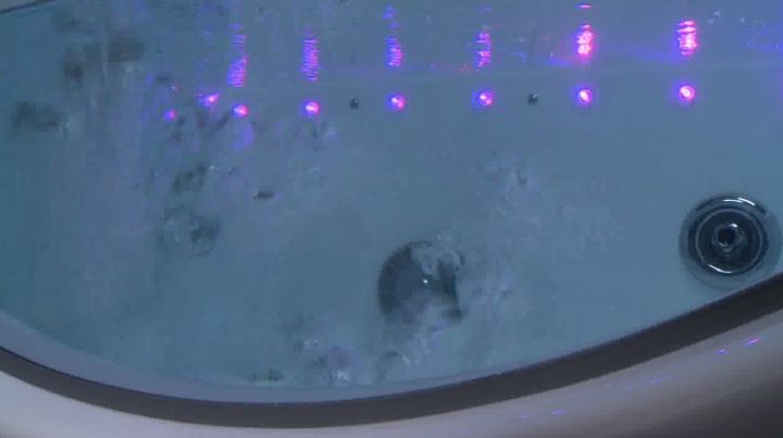 Comment installer une baignoire balnéo | Castorama