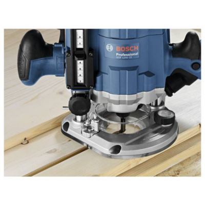 Bosch Professional Défonceuse GOF 1250 CE 0601626001, 1250 W, mallette ...