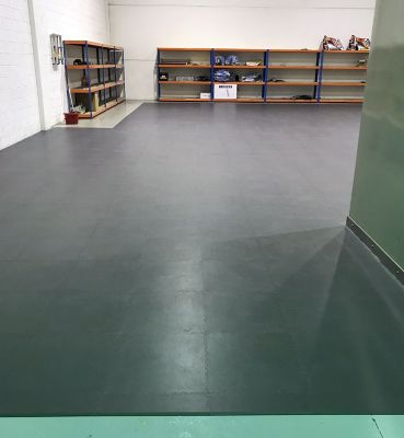 Dalle PVC garage Industy Fortelock vert L.51 x l.51 cm | Castorama