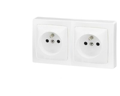Double prise de courant 16A 2P+T Legrand Otéo complète