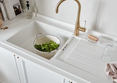 Évier à encastrer en composite de quartz blanc 1 bac avec égouttoir, L ...
