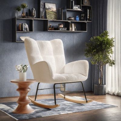 Fauteuil à bascule en tissu teddy blanc cassé, design cosy et moderne ...
