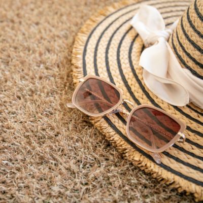 Gazon artificiel Arty Beige - 22 mm - Rouleau de 4m x 21m
