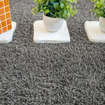 Gazon artificiel Arty Gris Foncé - 22 mm - Rouleau de 4m x 23m