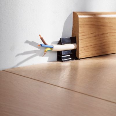 Kit de fixation Fix & Clic pour plinthes en MDF