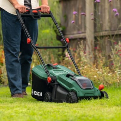 Lame pour tondeuse Rotak acier 18V2-32 Bosch