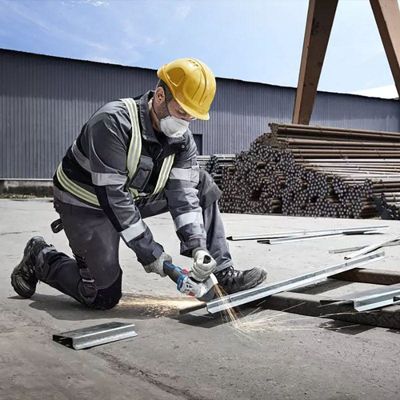 Meuleuse angulaire sans fil 18V GWS 18V8 Solo L-BOXX 06019N9001 Bosch.