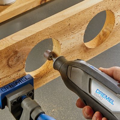Outil multifonction sans fil Dremel 8240 + 5 accessoires