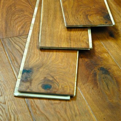 Parquet contrecollé clipsable Treviso L en chêne brun