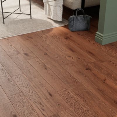 Parquet massif à clipser Skara M en chêne huilé brun | Castorama