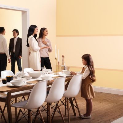 Peinture murs et boiseries beige ivoire mat Dulux Valentine Color ...