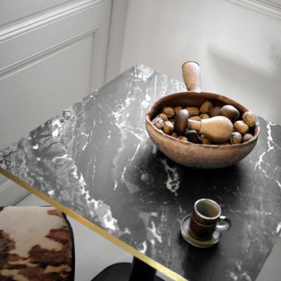 Plateau 90x90 decor marbre royal chants laiton - Restootab
