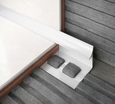 Profilé de carrelage intérieur Diall rond PVC blanc lisse L.2,5m x l.3cm x ep.9mm