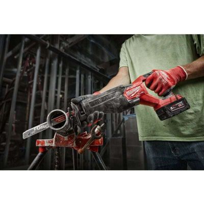Scie sabre milwaukee m18 fsz-0 18 V metal et bois sans fil