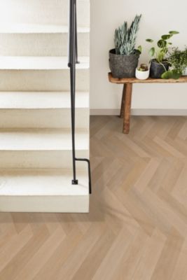 Sol vinyle rouleau Iconik Resistex effet bâton rompu bois clair L.4m ...