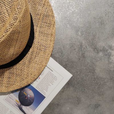 Table ronde 110cm - modèle Bazila pierre métallisée - Restootab