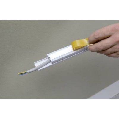 tesa PRO Mounting ruban de montage double-face étroit 9 mm x 10 m blanc