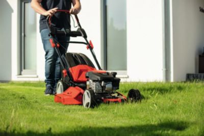 Tondeuse thermique tractée 173CC 65L Estart Scheppach